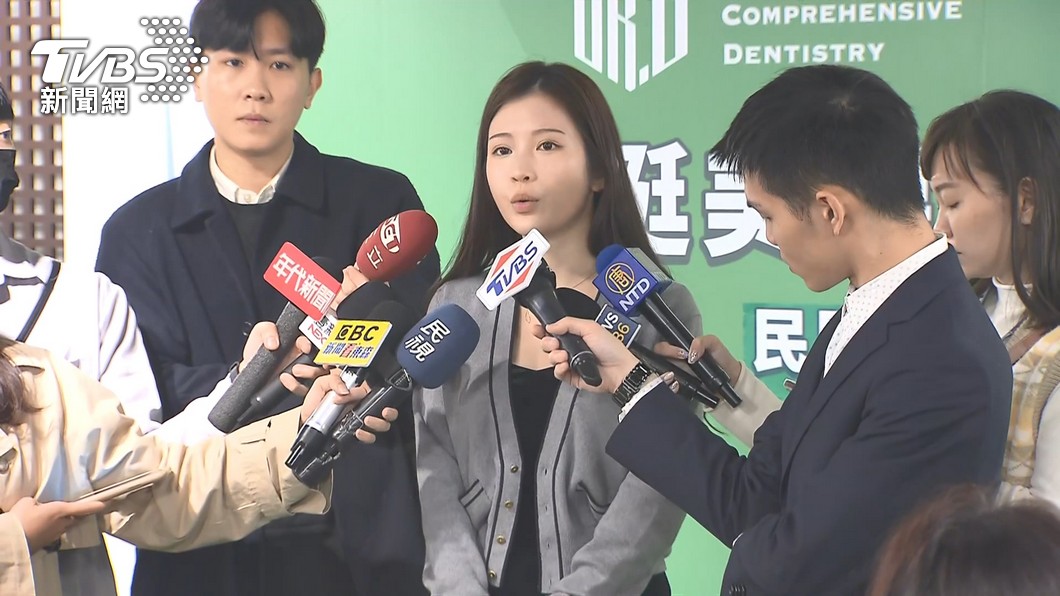 被冠綠營側翼名號 鄭家純：自嘲是萬惡1450│TVBS新聞網