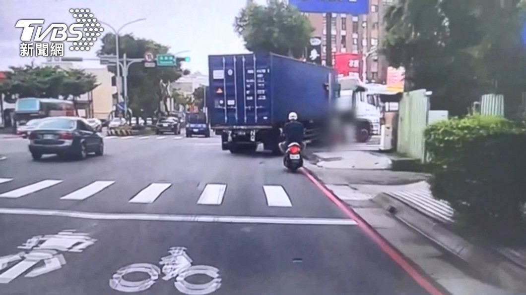 不到200m！3天2起 大型車「視線死角」出事│TVBS新聞網