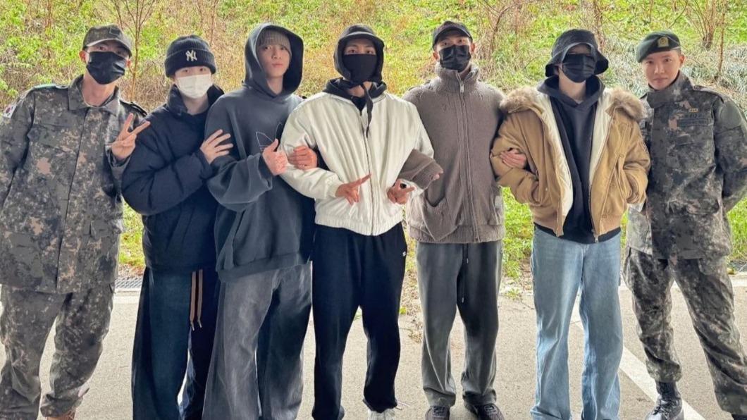 Jimin、柾國今報到！BTS全員正式入伍 2哥哥現身送行│TVBS新聞網