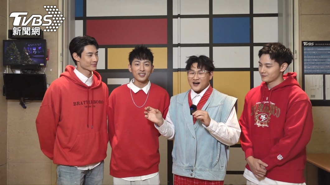 《TVBS聖誕愛無限藝起分享愛》ITBoyz唱英文歌靠注音練發音│TVBS新聞網