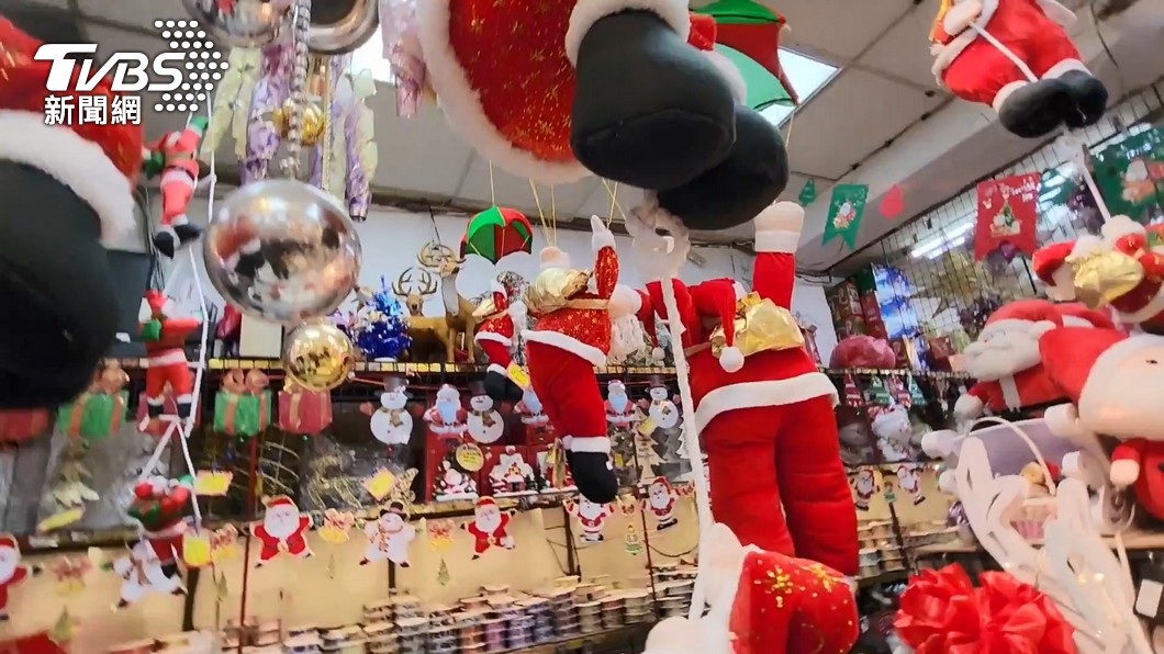 迎耶誕！手作花圈夯 花藝師：節前DIY客多5成│TVBS新聞網