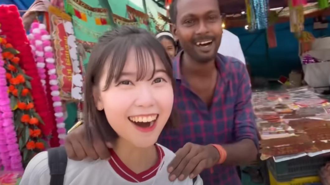 獨自遊印度！正妹YTR街頭被性騷 「揉肩強摟」畫面瘋傳│TVBS新聞網