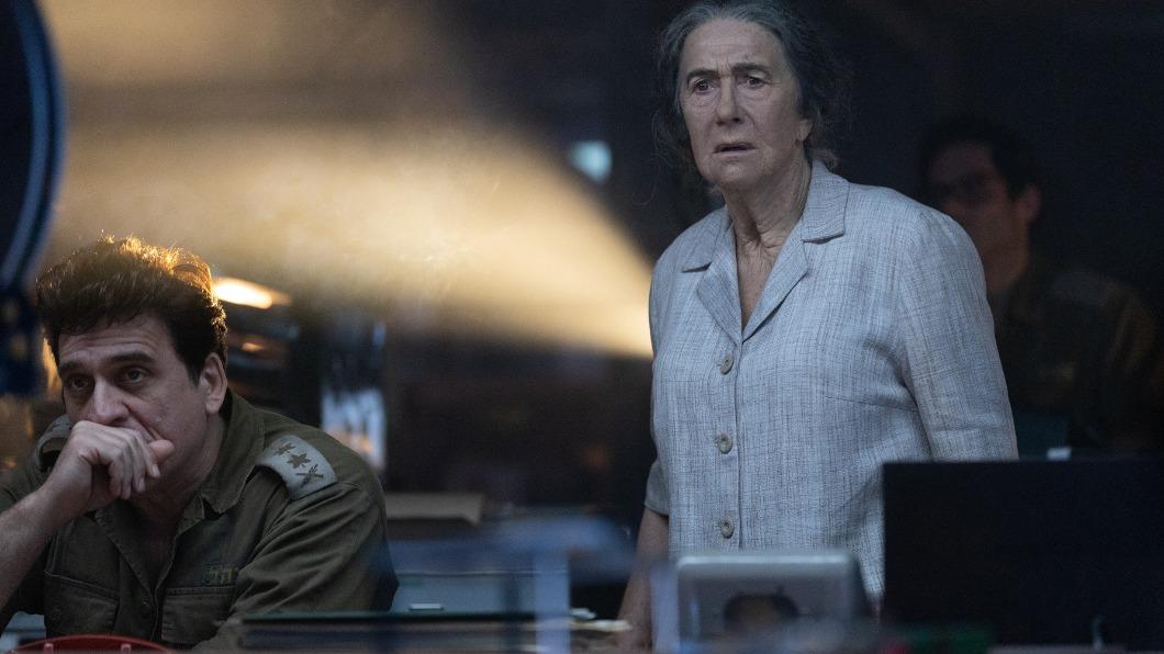 奧斯卡影后敬業「尼古丁染黃手指」 日花2.5hrs特化變鐵娘子│TVBS新聞網