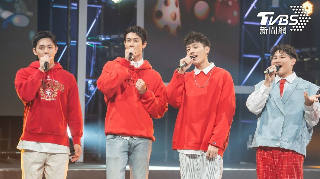群星合唱傳遞正能量 「最暖男團」IT BOYZ陪過聖誕│TVBS新聞網