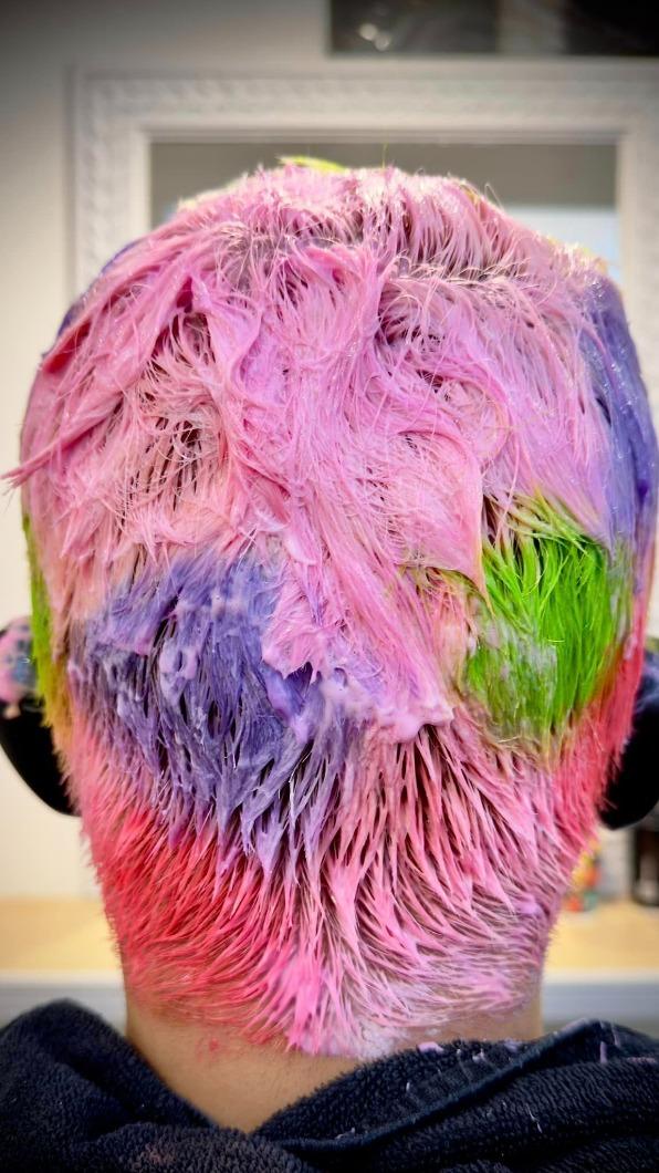 阿Ben新造型「黑暗中發光」嚇壞老婆！ 徐小可求饒：要怎麼睡│TVBS新聞網