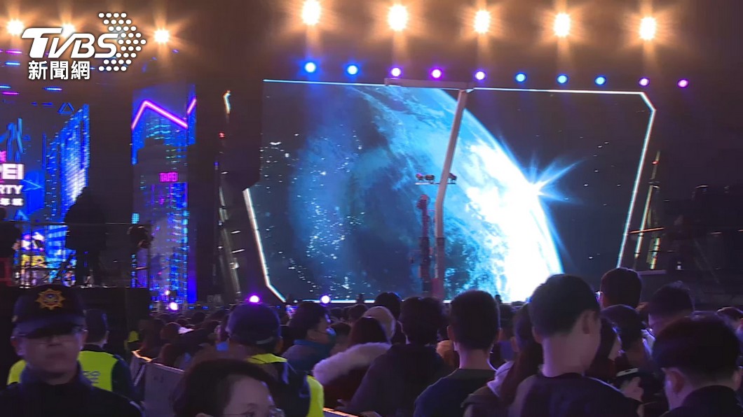 科幻巨作搭上台北跨年 太空船入侵101！│TVBS新聞網