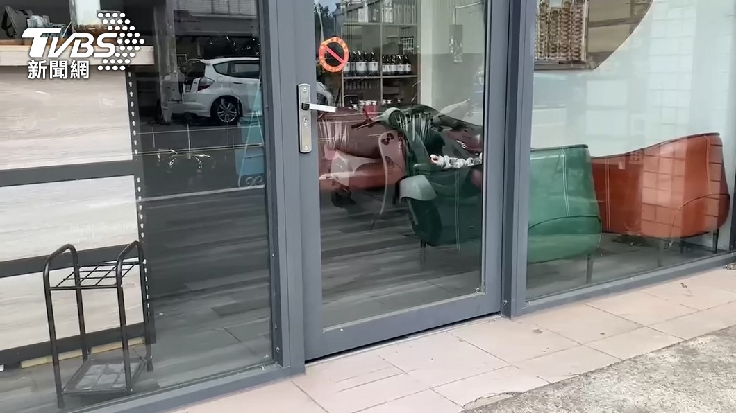 就是他！看準目標偷錢包 待1.5小時遭起疑│TVBS新聞網