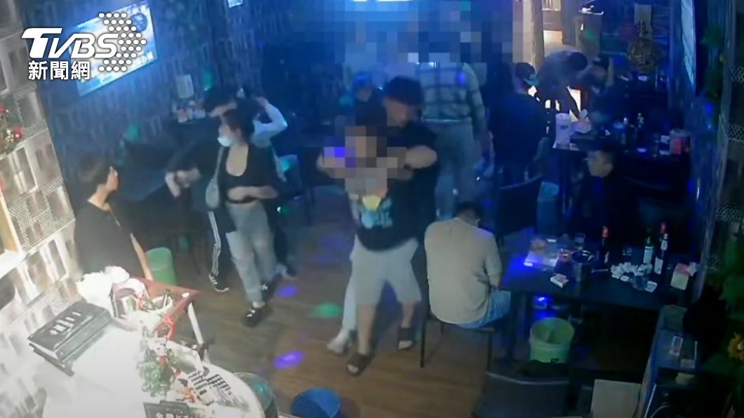 花蓮男帶老婆到KTV上班 11天提離職提領薪遭拒猛摔酒杯叫囂│TVBS新聞網