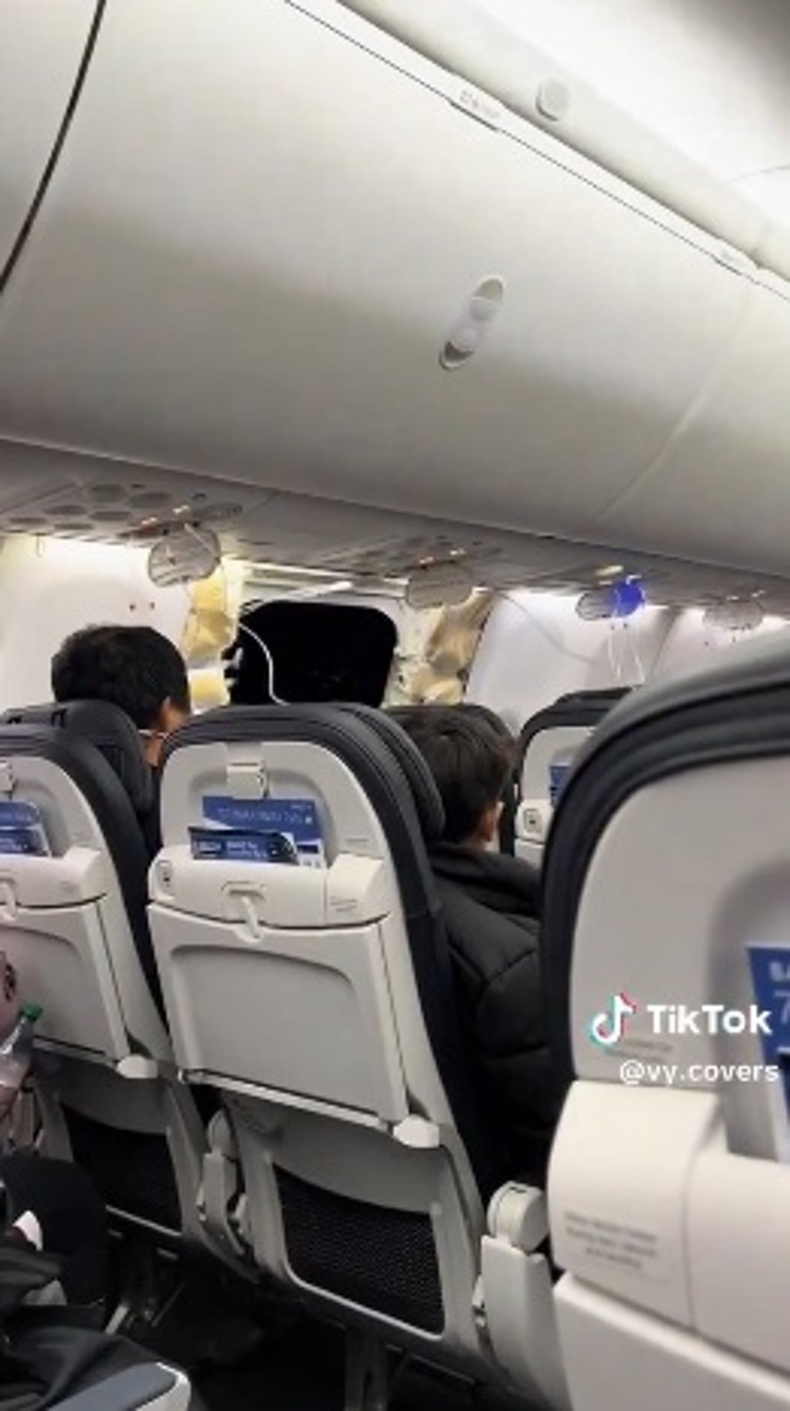 窗戶被吹走！阿拉斯加航空迫降 美下令停飛波音737-9│TVBS新聞網