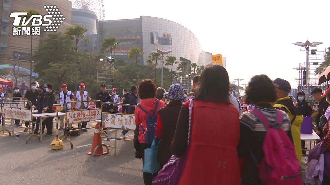 黃金週衝刺！藍綠白「3場造勢皆在高雄」 千名警力維安│TVBS新聞網