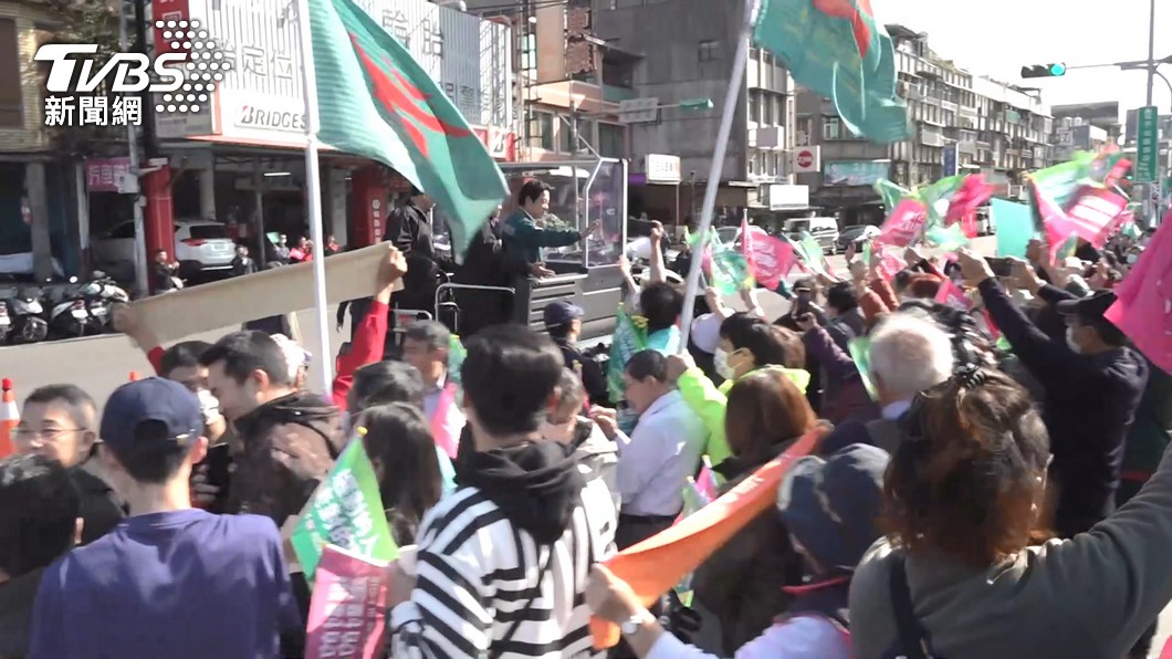 選戰最後！ 賴清德、蕭美琴北市合體車掃│TVBS新聞網