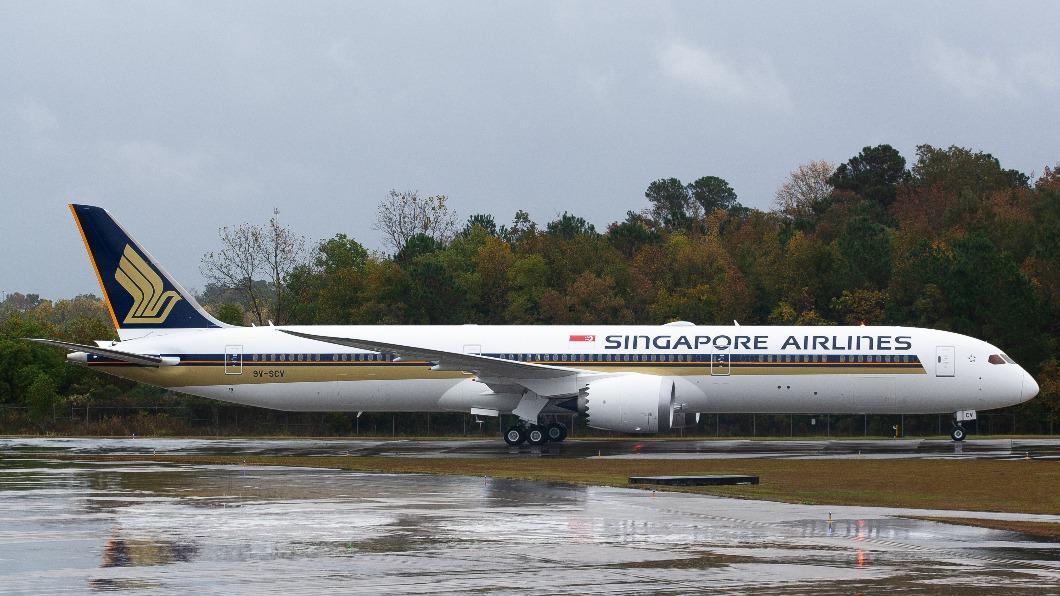 機齡僅0.3年 新航波音787夢幻客機零件故障急返航│TVBS新聞網