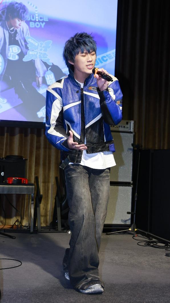 跨年遭女友提分手！鮮肉男星爆哭放話燒掉照片 情變內幕曝光│TVBS新聞網