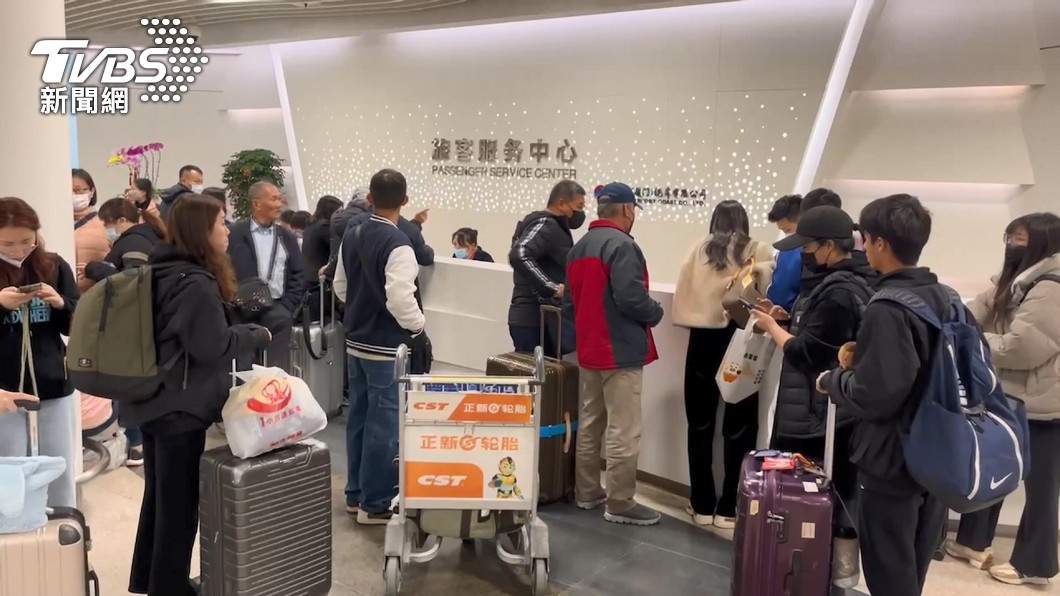 8級風浪！小三通「金門-五通」停航 300人滯留碼頭│TVBS新聞網