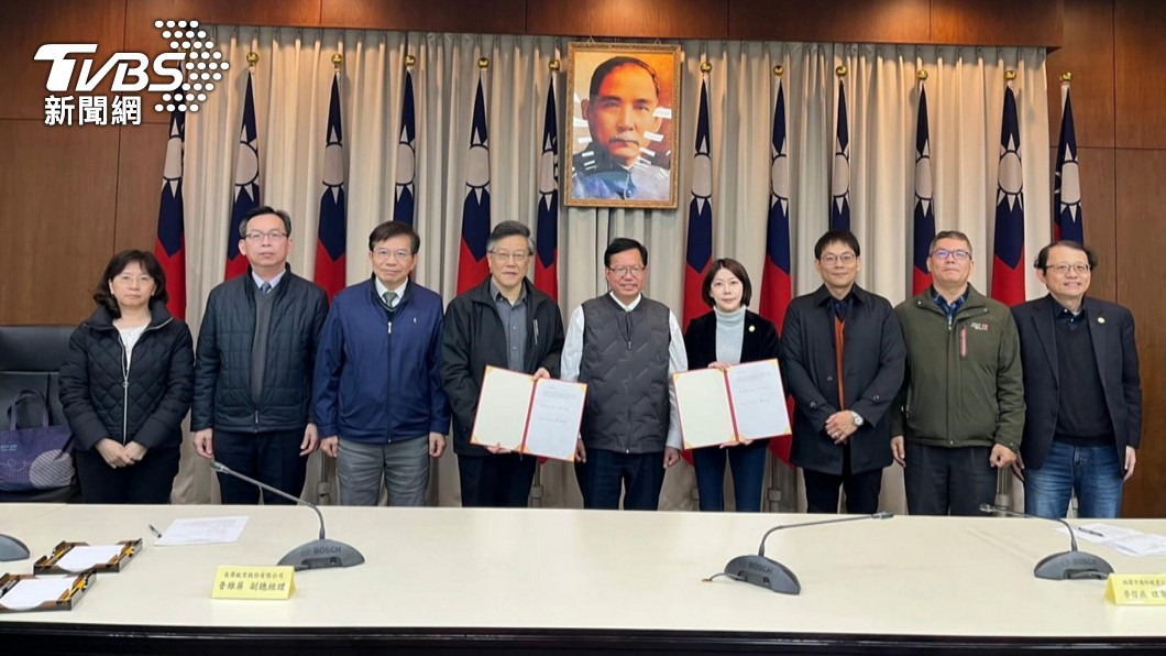 不罷工了！長榮勞資達協議 機師加薪最高13.5K│TVBS新聞網