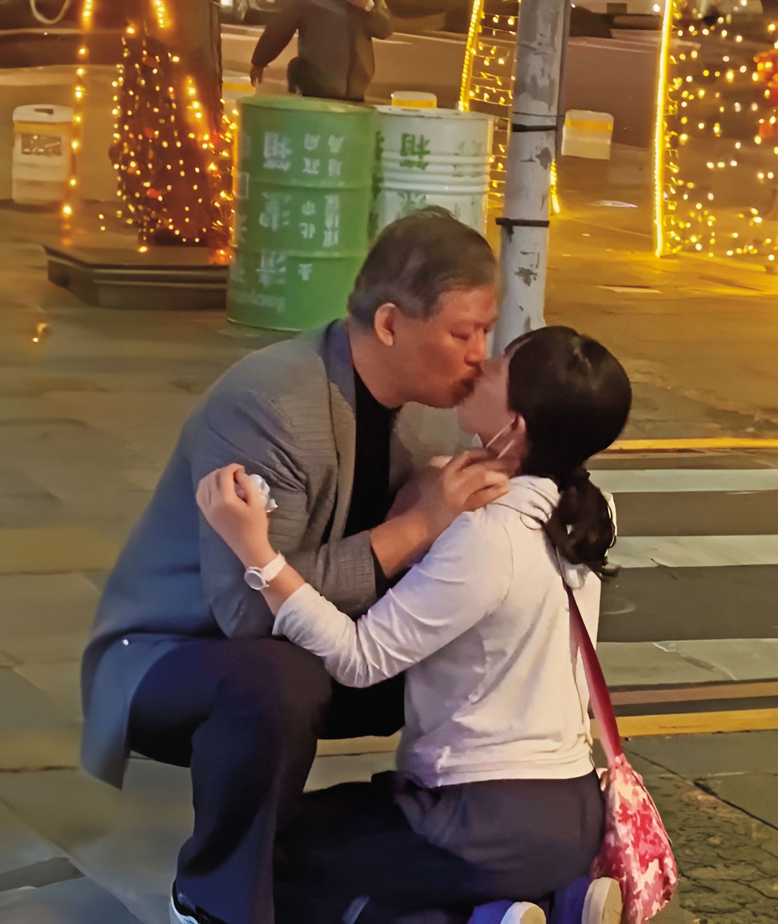 特勤少將酒醉激吻馬尾妹上校 國防部震怒：傷害國軍形象│TVBS新聞網