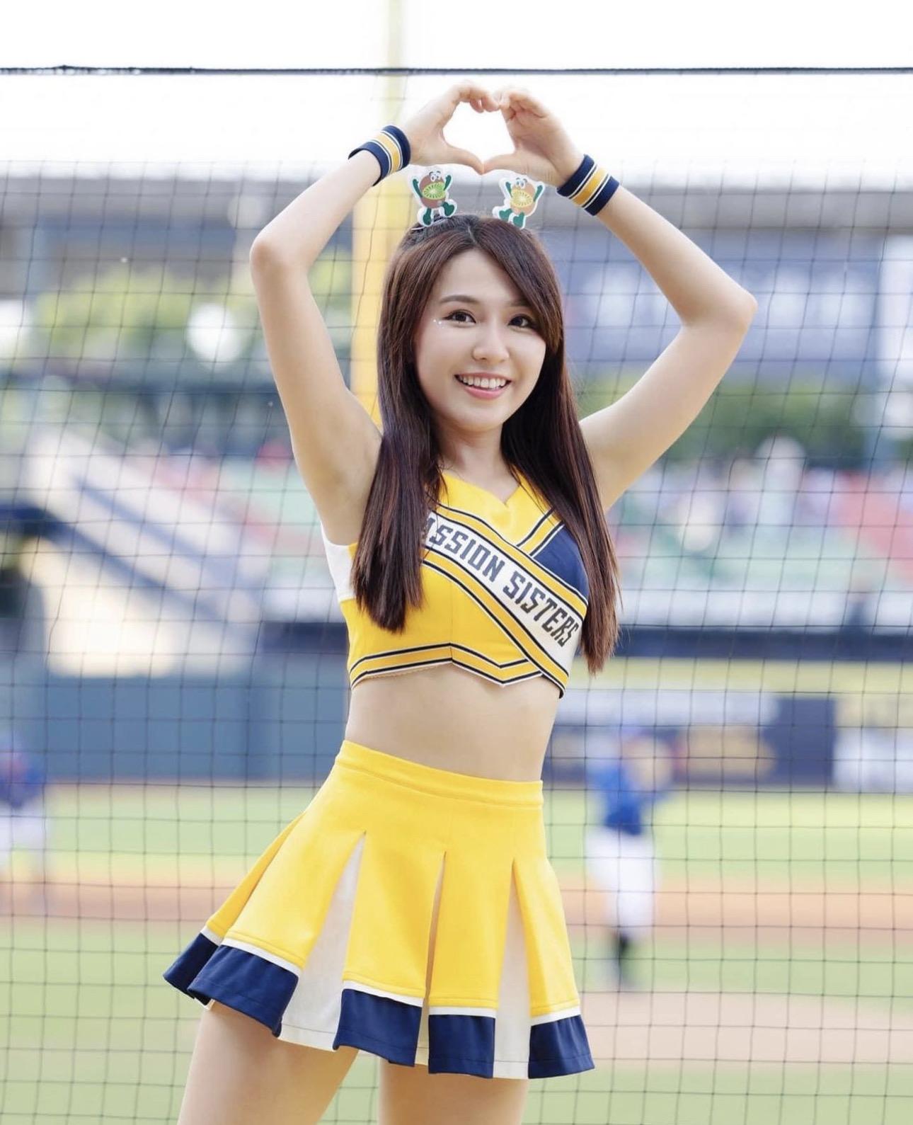 中職／啦啦隊女神懷孕離隊 記者會哭喊：繼續為兄弟加油│TVBS新聞網