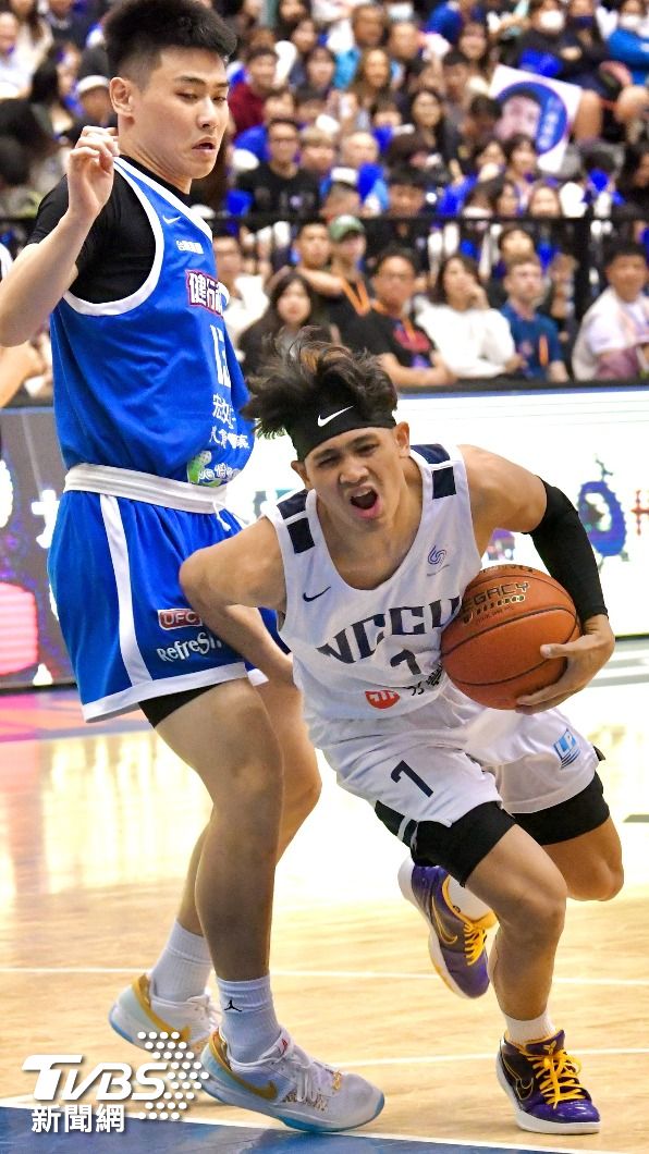 UBA／宇宙政大無敵！游艾喆大三元領軍 血洗健行奪四連霸 - 鏡週刊 Mirror Media