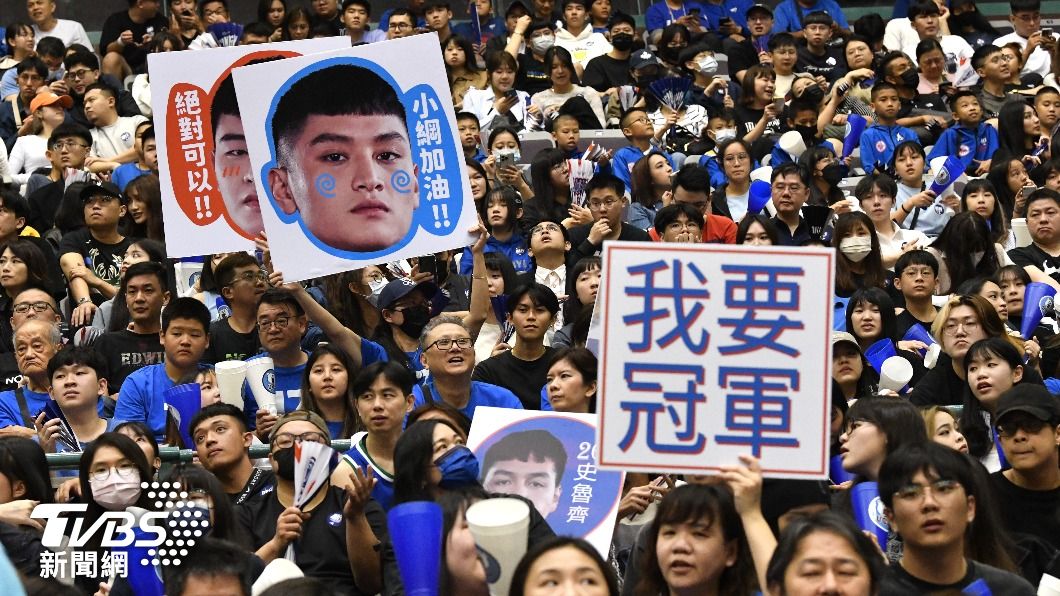 UBA／宇宙政大無敵！游艾喆大三元領軍 血洗健行奪四連霸 - 鏡週刊 Mirror Media