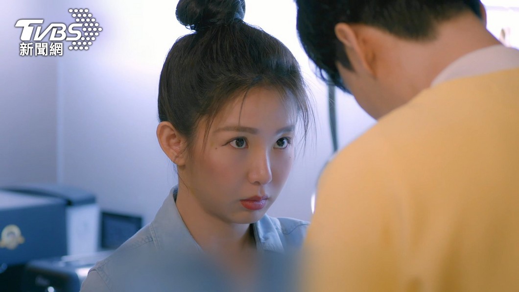 《完全省錢戀愛手冊》2分鐘片花曝「小宋慧喬」周智慧當月光族│TVBS新聞網