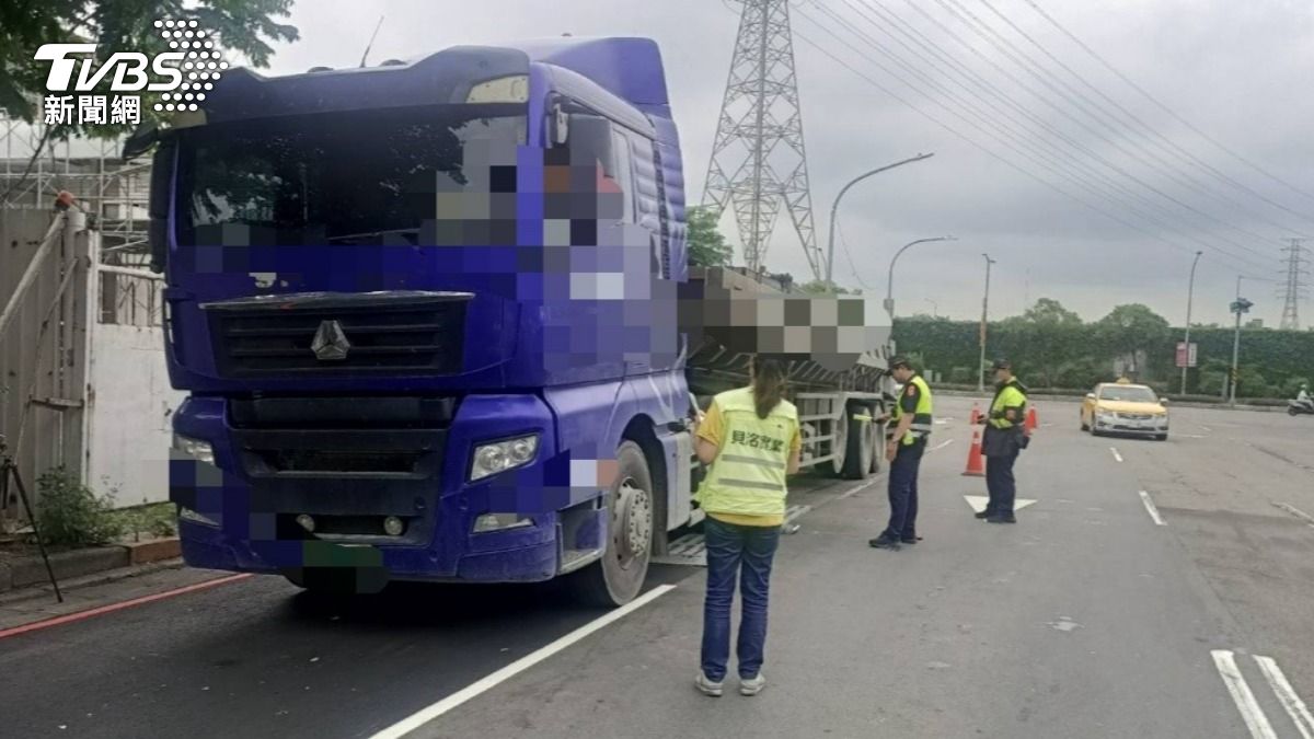 砂石車超載、違規？中和警強力取締 已開罰70萬元│TVBS新聞網