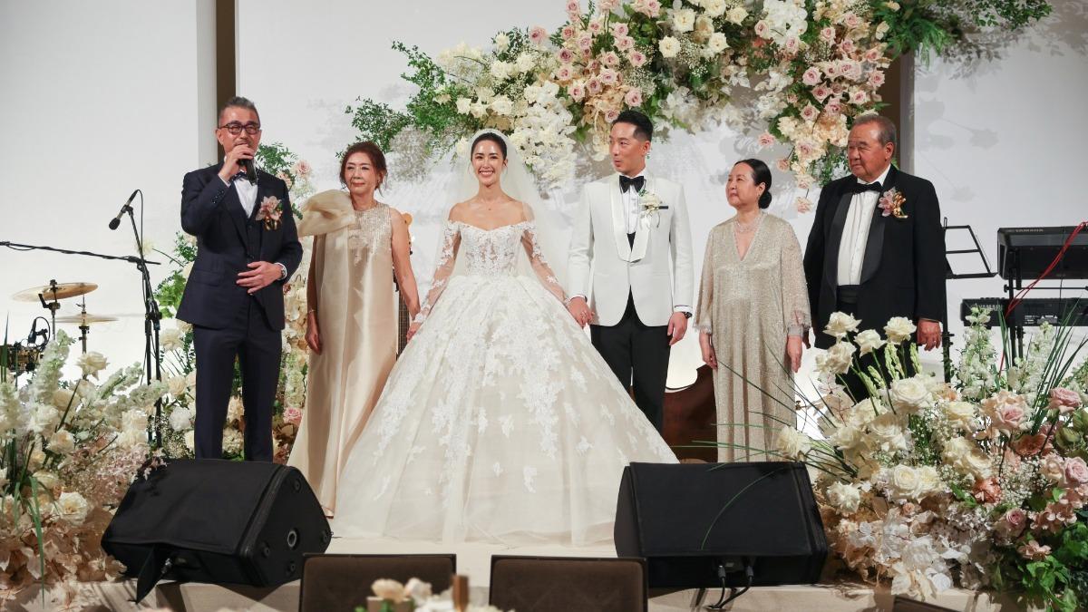 「最美老闆」譚以欣閃婚！ 披絕美婚紗甜嫁大13歲豪門二代│TVBS新聞網