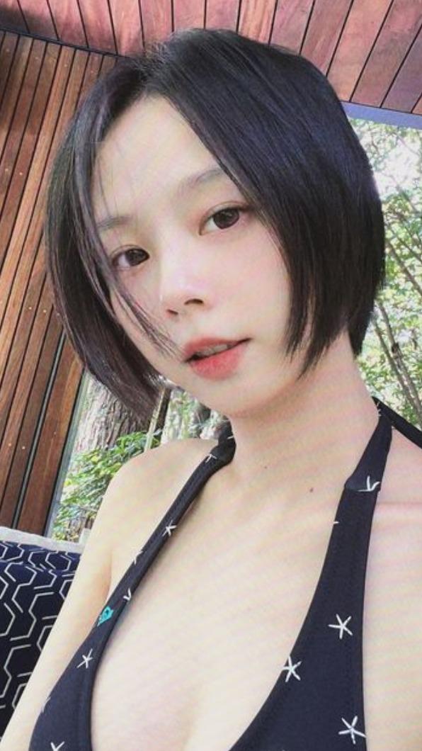 孫淑媚豁出去了！「深V泳裝」豐滿上圍露出 43歲火辣身材曝│TVBS新聞網