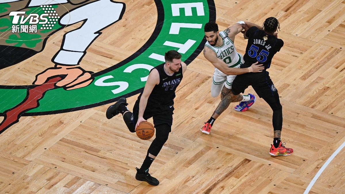 NBA總冠軍賽G1／東契奇30分無用 塞爾提克痛宰獨行俠奪首勝│TVBS新聞網