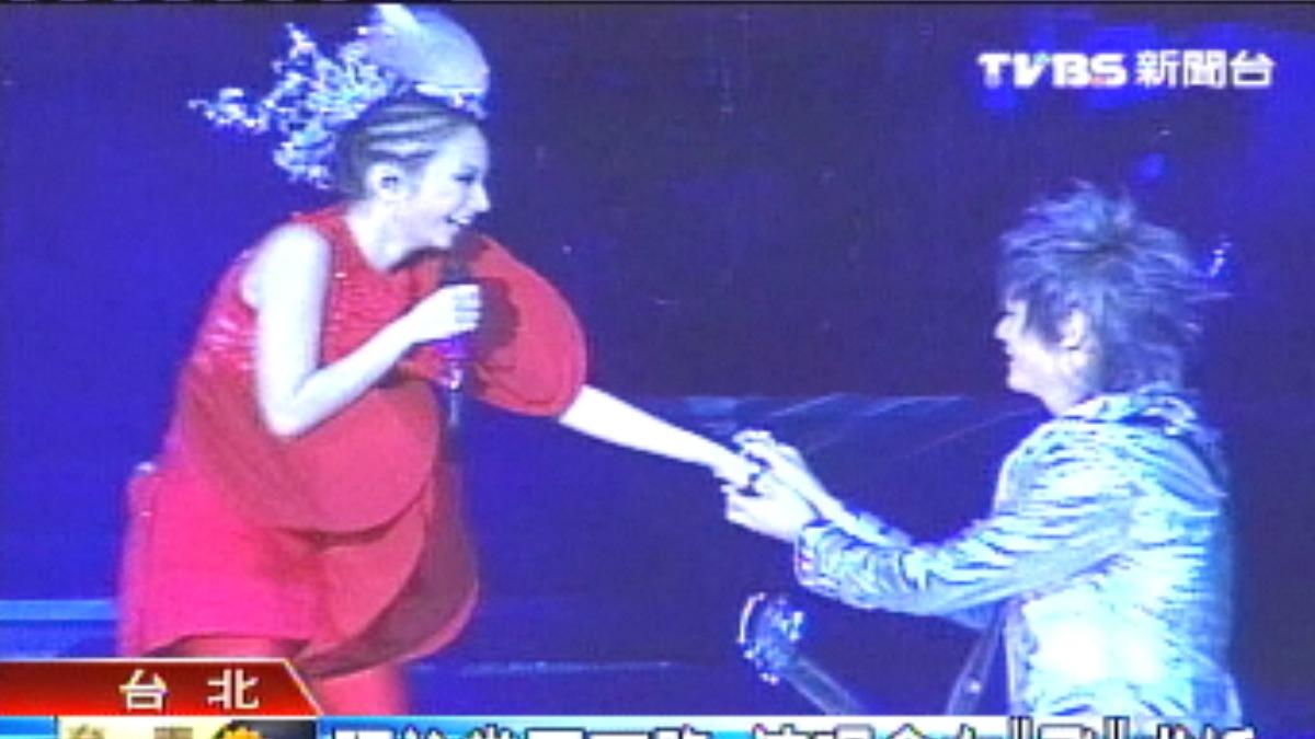 交往2年曾公開求婚！阿沁親揭「與Faye分手」原因 稱那不是愛情│TVBS新聞網