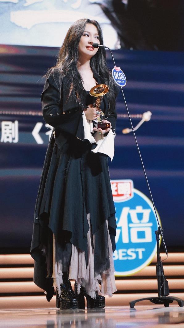 為《墨雨雲間》反派長公主獻唱 Faye淚嘆心疼「看透人生起落」│TVBS新聞網