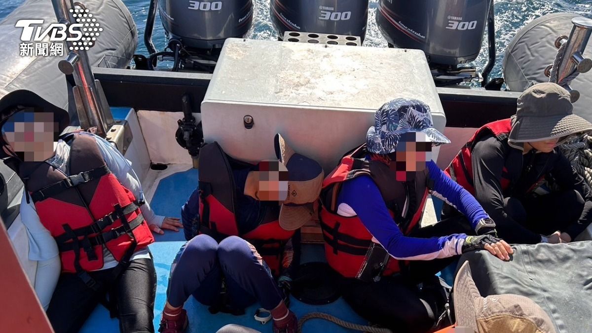 獨木舟橫渡小琉球失敗 36人力竭受困海上│TVBS新聞網