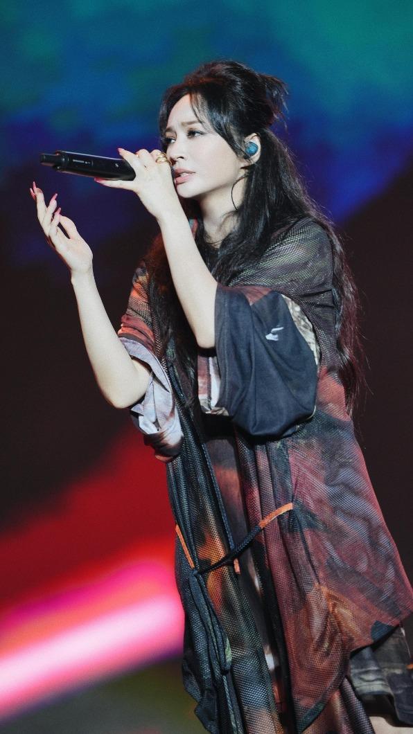 才打贏官司！Faye爆為愛「頭破血流」 吐心聲：很單純相信│TVBS新聞網