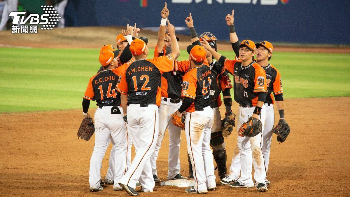 投稿／郭智輝一再跳票？從棒球承諾到400億海外生意│TVBS新聞網