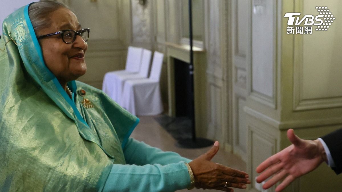 孟加拉總理出逃！傳獲陸50億美元貸款 「人民洗劫官邸」家具3C全搬光│TVBS新聞網