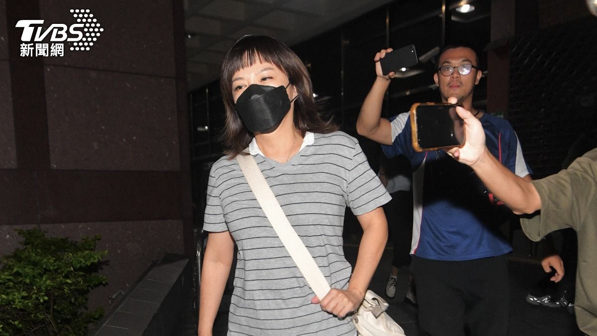 柯文哲假帳延燒！端木正、李文宗深夜移送北檢 戴利玲訊後請回│TVBS新聞網