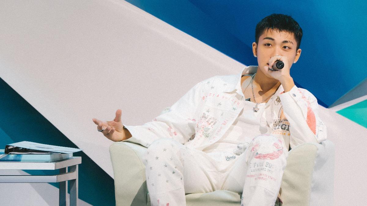 敖犬、小煜合體「用下半身」炸裂舞台！ 王ADEN為《原子2》獻出處女秀│TVBS新聞網