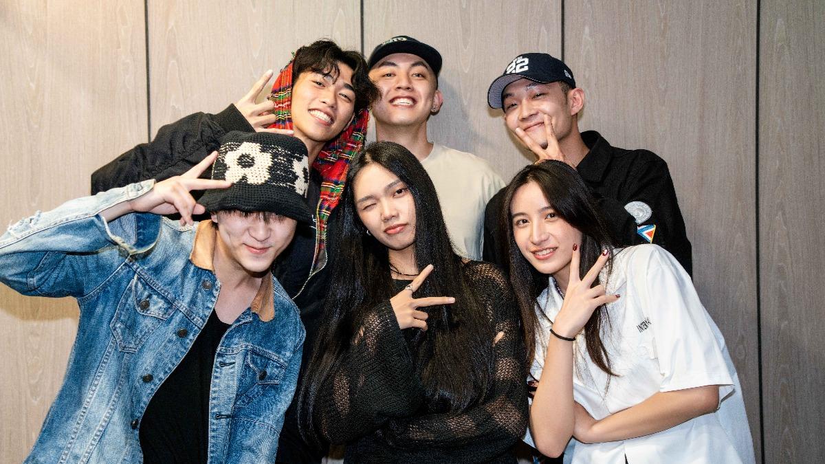 U:NUS合作2大正妹！「害羞內幕」曝光：可能第一次│TVBS新聞網