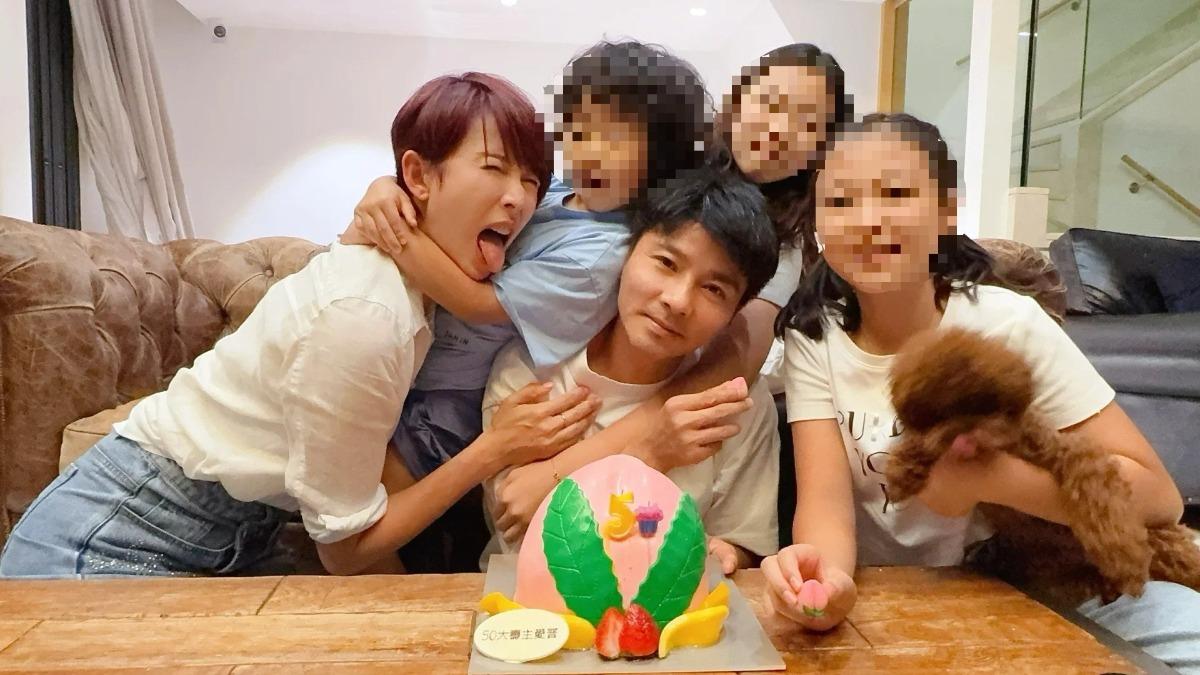 蔡少芬慶51歲生日！大曬與張晉恩愛合照 斥資上億買豪宅送尪│TVBS新聞網