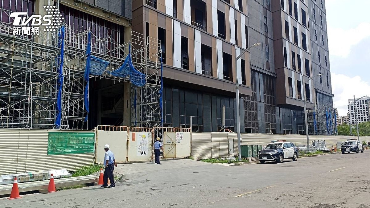 高雄義享二期工人慘死！他「6F直墜B1」當場破頭 現場竟無護欄│TVBS新聞網