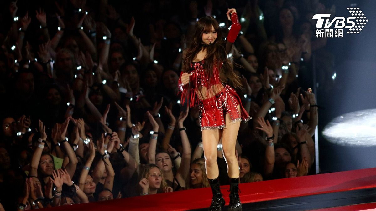 Lisa台灣見面會｜二次搶票時間出爐！票價福利及高雄巨蛋視野│TVBS新聞網