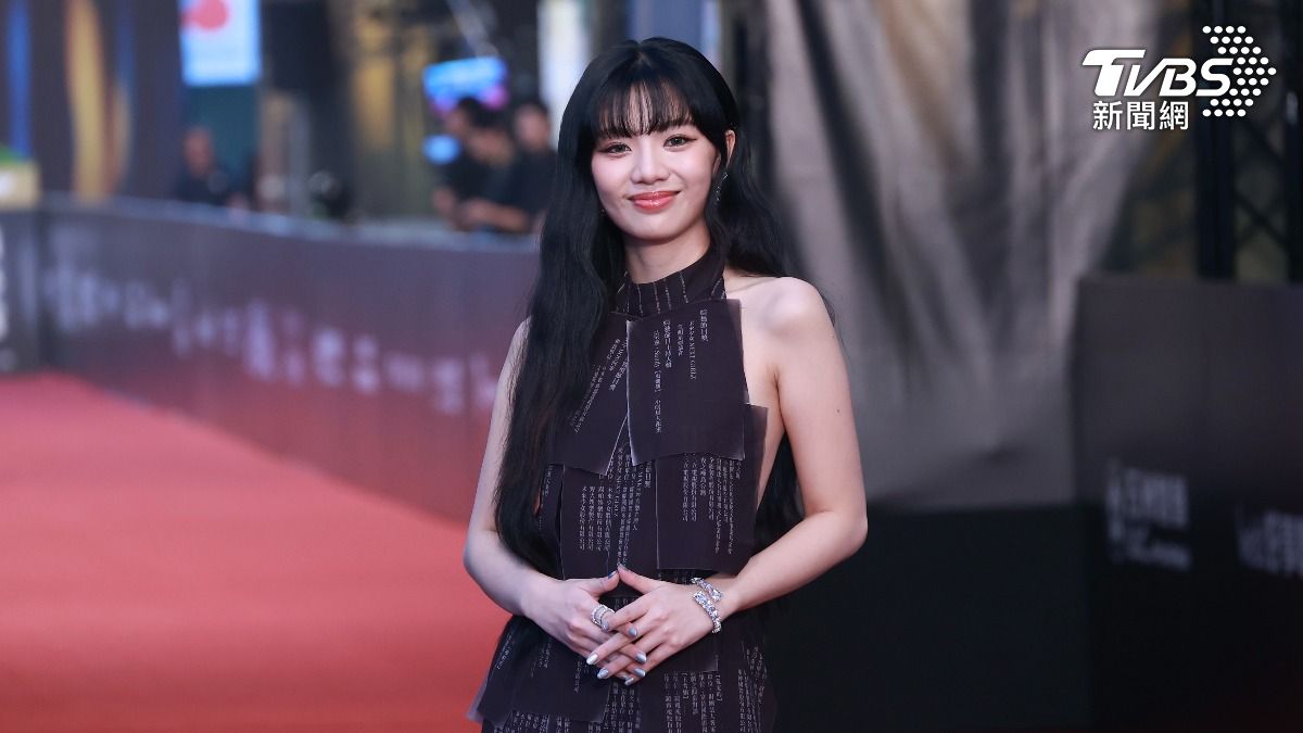 金鐘59／木木首戰紅毯主持！搭檔黃豪平零負評 網讚「楊千霈接班人」│TVBS新聞網