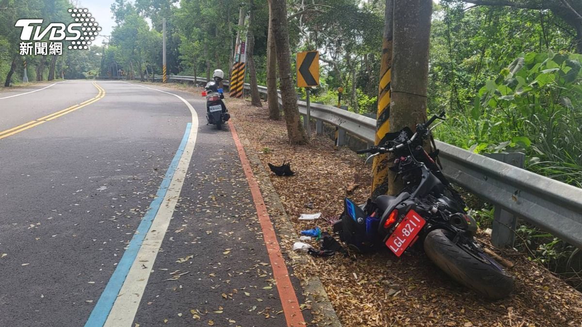 快訊／139縣道又奪命！重機撞樹支離「冒青煙」 20歲軍人身亡│TVBS新聞網