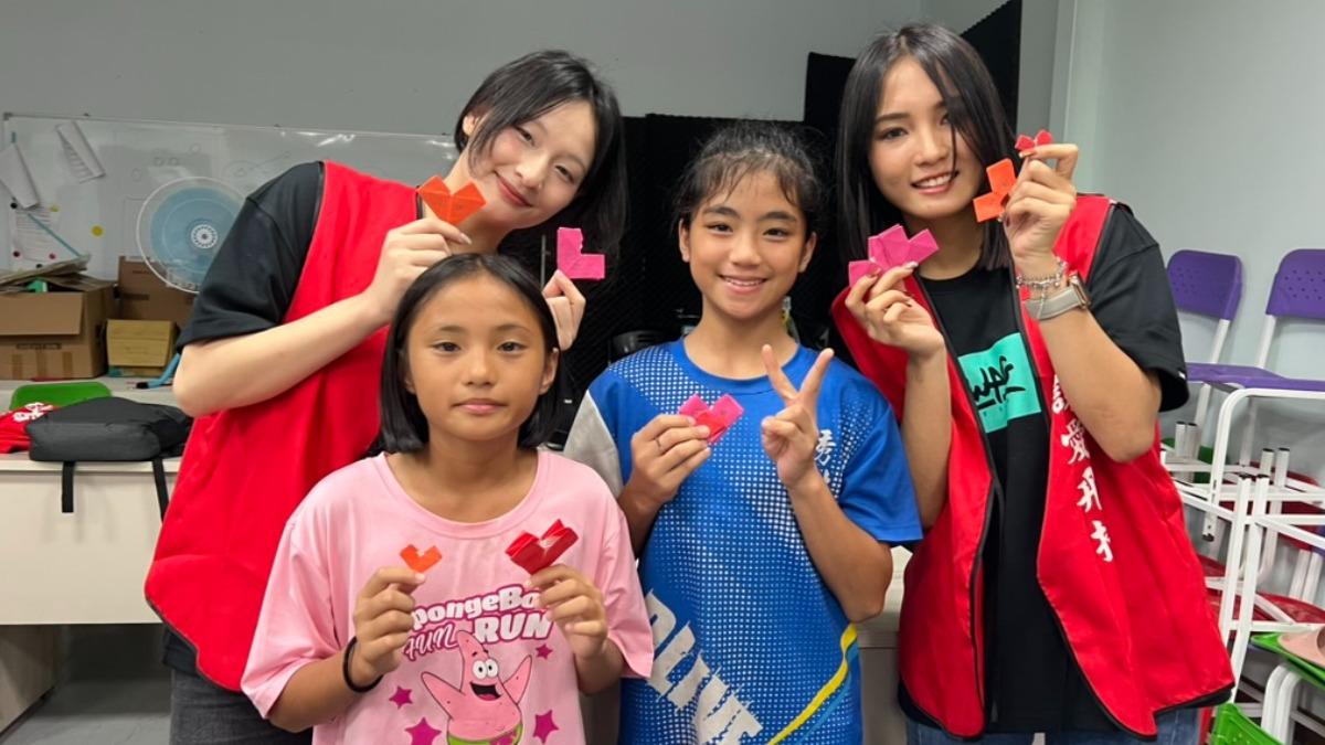 SWAG捐10萬做公益！主播赴偏鄉陪讀送暖 豐富學童生活│TVBS新聞網