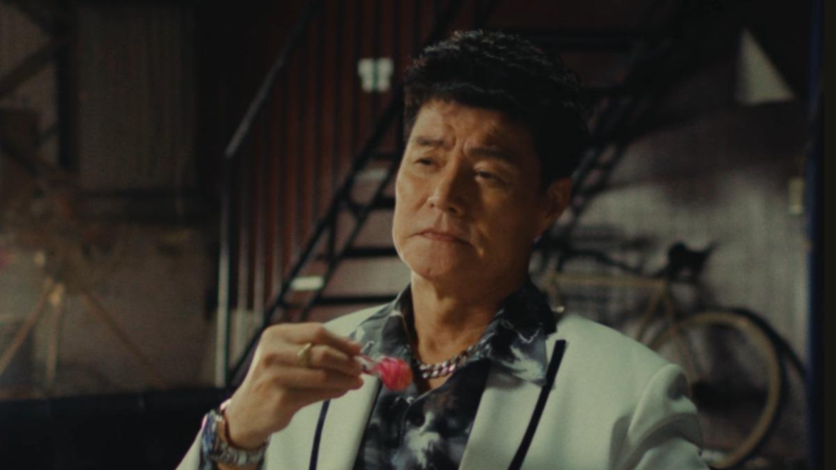 王中皇不忍了！霸氣塞1根堵嘴男歌手 他羞喊：心跳漏一拍│TVBS新聞網