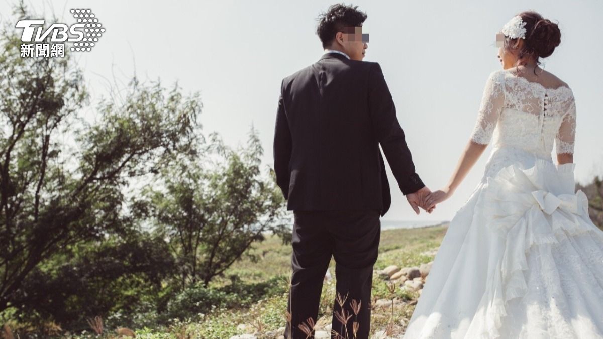 獨／夫另組家庭客死他鄉！前妻砸350萬辦「夜店風」公祭 原因藏洋蔥│TVBS新聞網