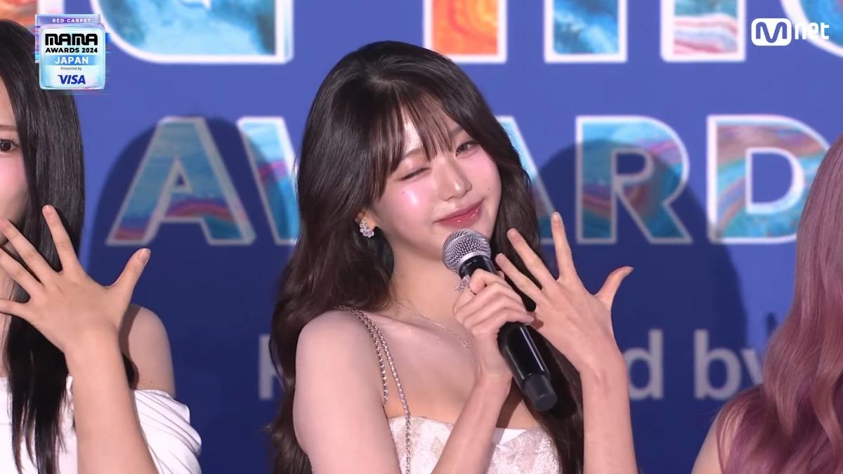 MAMA紅毯／IVE奪世界表演獎 張員瑛露香肩重現LUCKY VICKY│TVBS新聞網