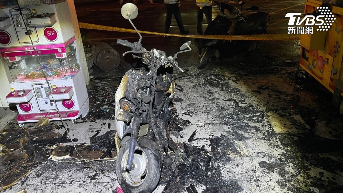台中娃娃機台燒到臭火焦 樓上女房東深度昏迷進ICU│TVBS新聞網