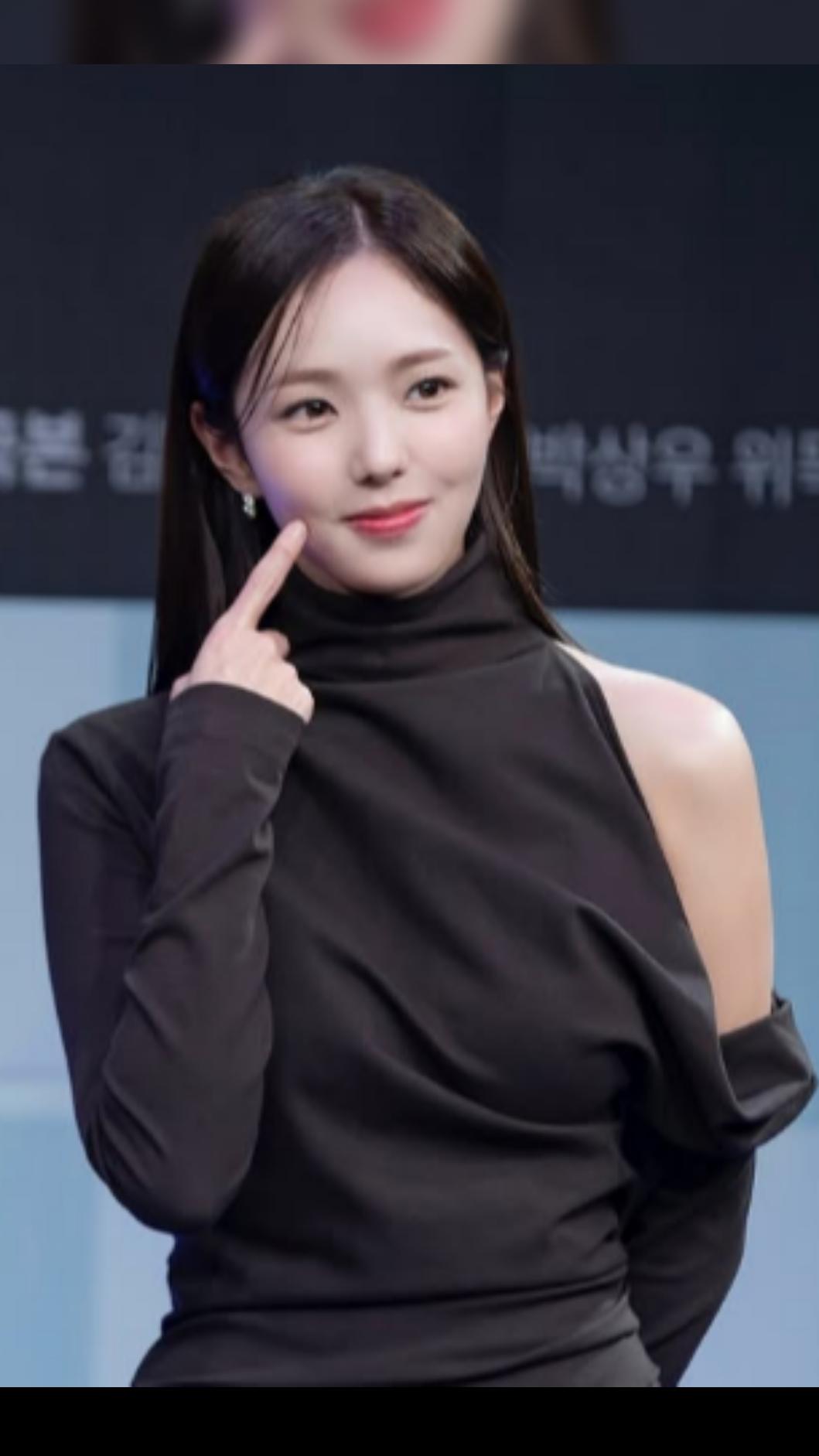 《現在撥打的電話》蔡秀彬8個小故事 高中被星探相中、連宋慧喬都輸她│TVBS新聞網