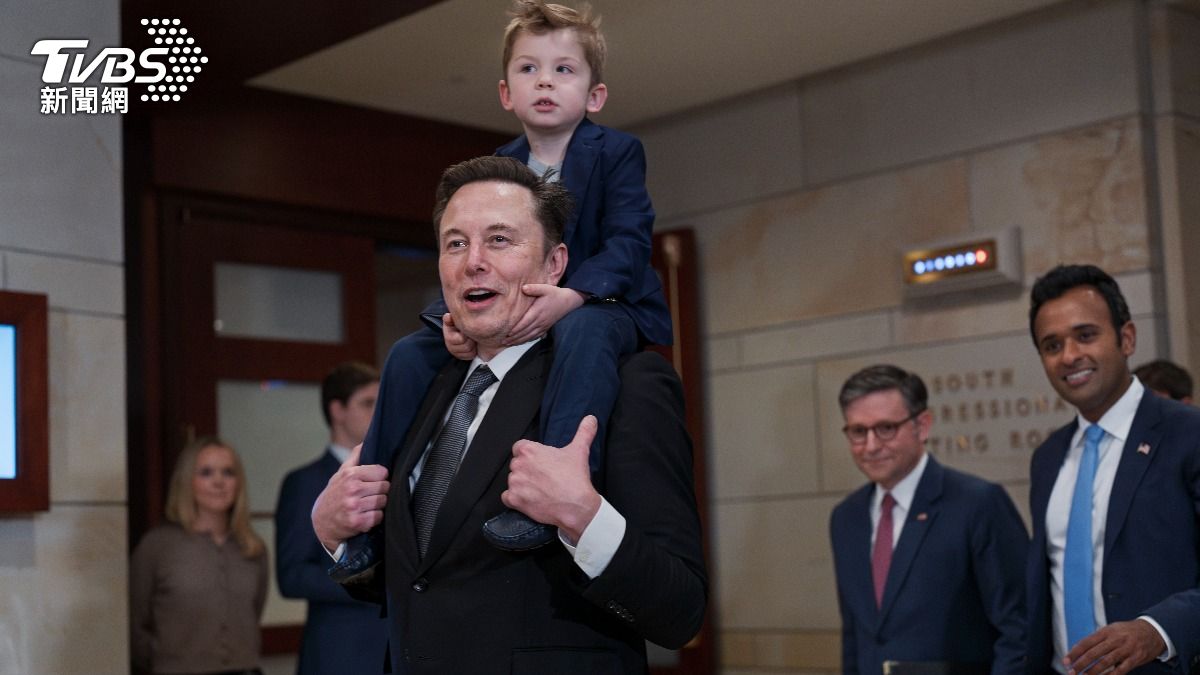 史上第一人！馬斯克靠SpaceX 身價飆破4000億美元│TVBS新聞網