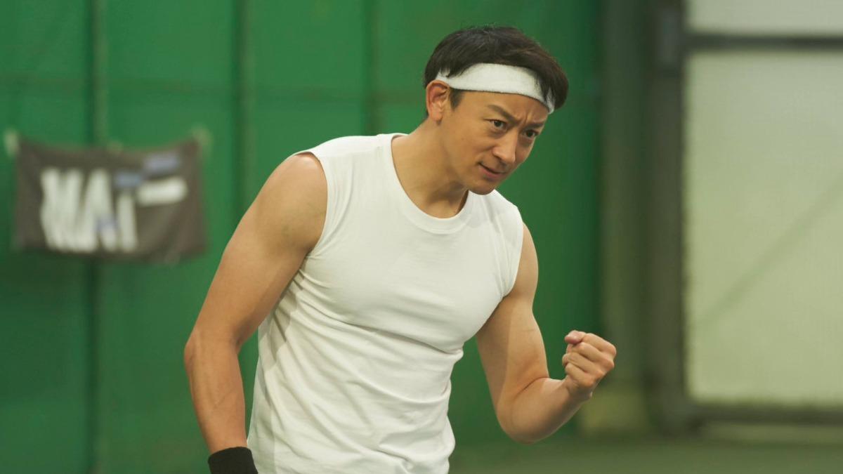 熊男天菜健身爆意外！20kg重物砸落「感覺被壓扁」 送醫結果曝光│TVBS新聞網